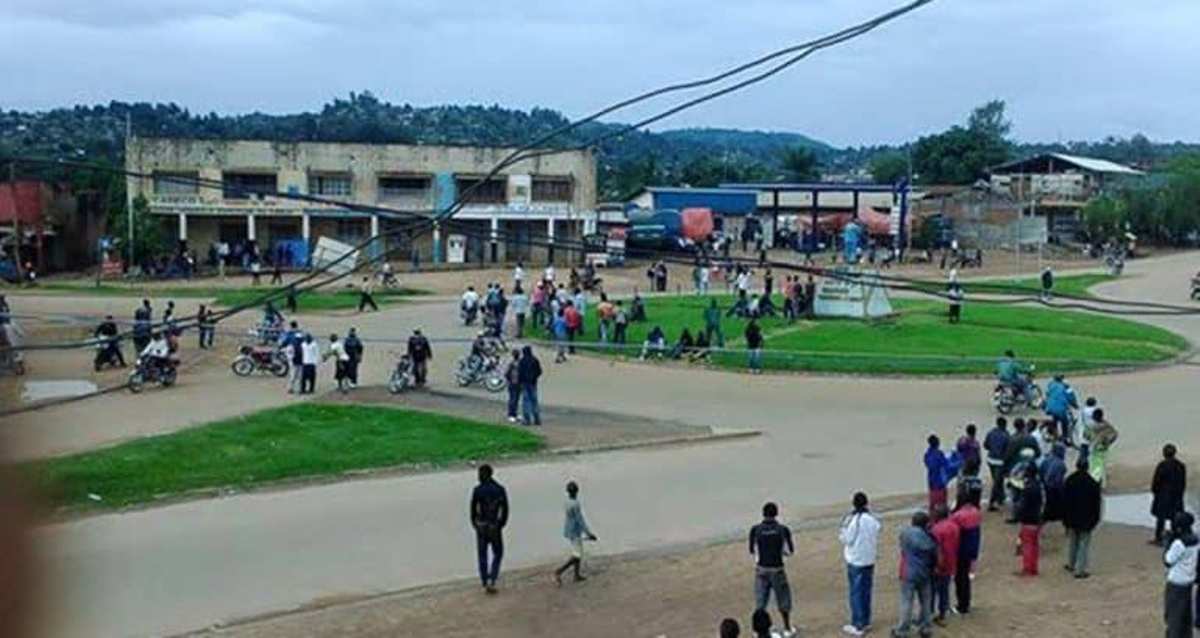 44 personnes interpellées par la Police après un bouclage à Bulongo ...