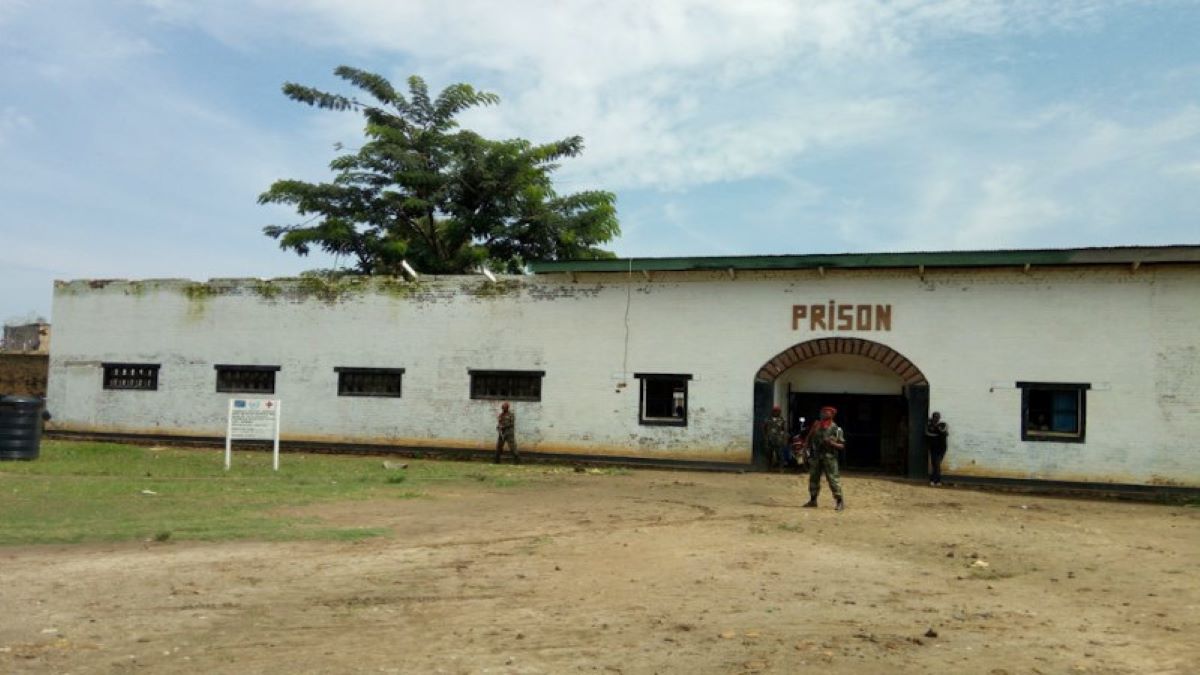 Kongo central : évasion spectaculaire des détenus de la prison centrale ...
