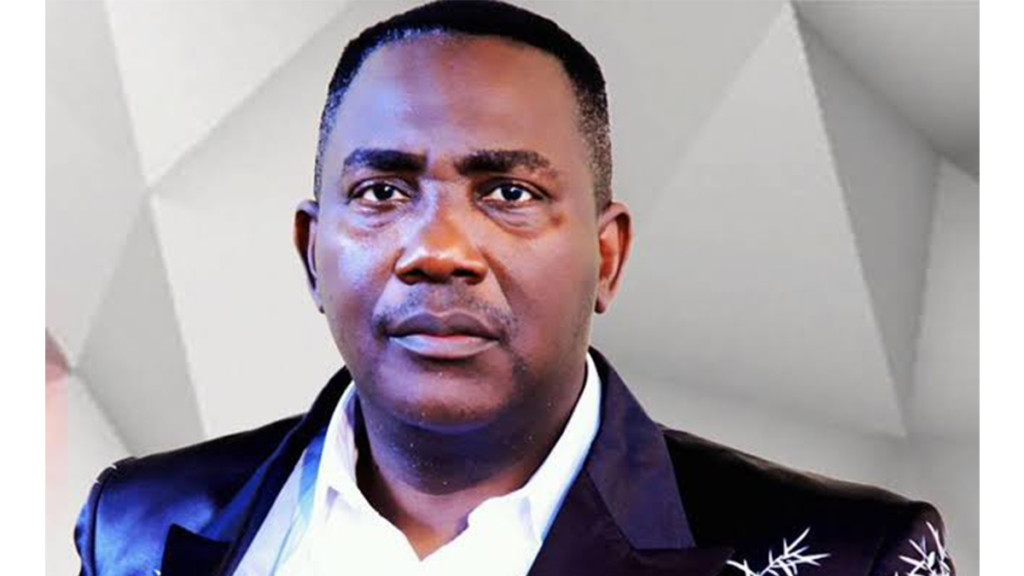 Visé par une motion de déchéance, le président de l’APK Godé Mpoy dit ...