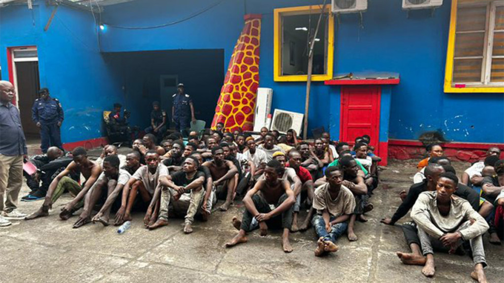 Kinshasa : plus de 182 présumés délinquants « kuluna » présentés par la ...