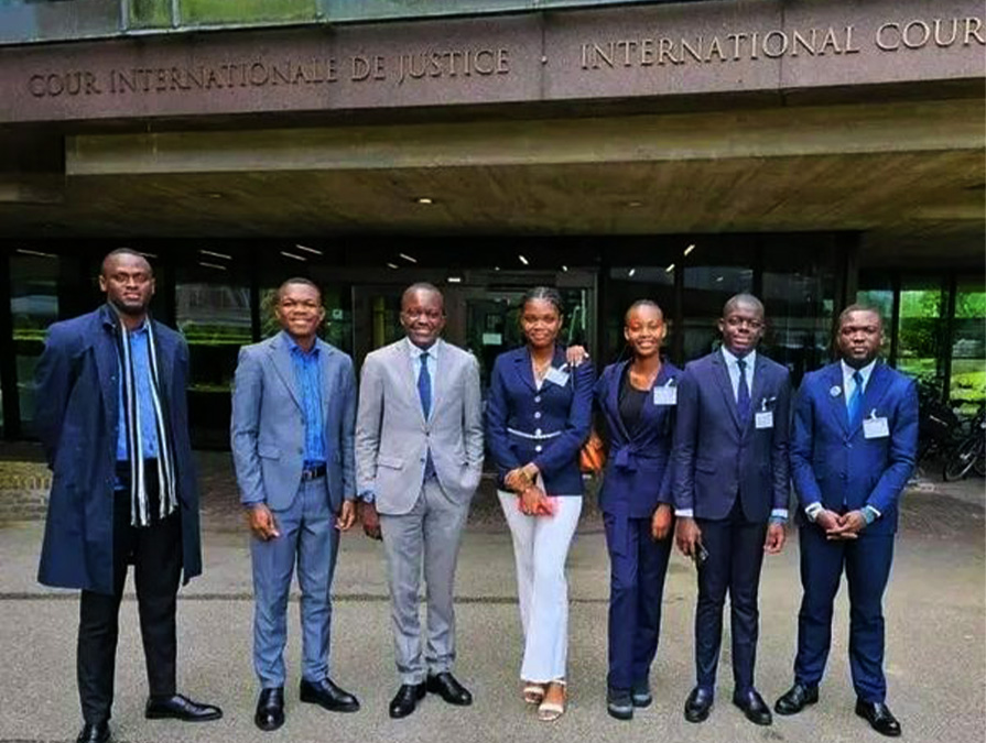 L’université de Kinshasa (UNIKIN) finit deuxième à la finale du ...