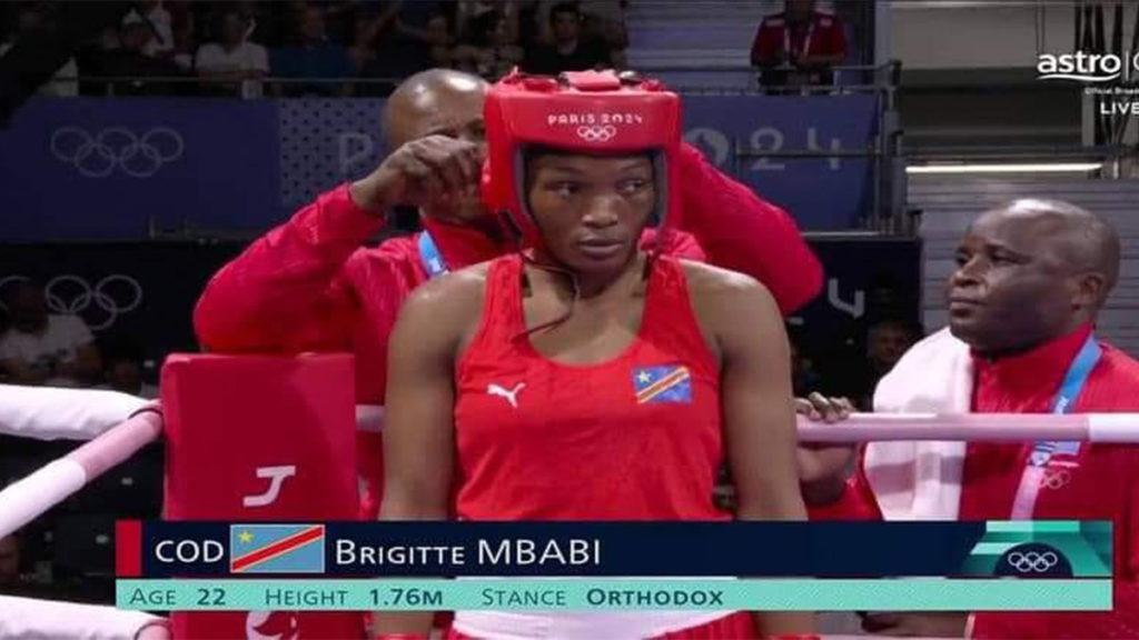 JO Paris 2024/Boxe : Brigitte Mbabi perd aux points face à la ...