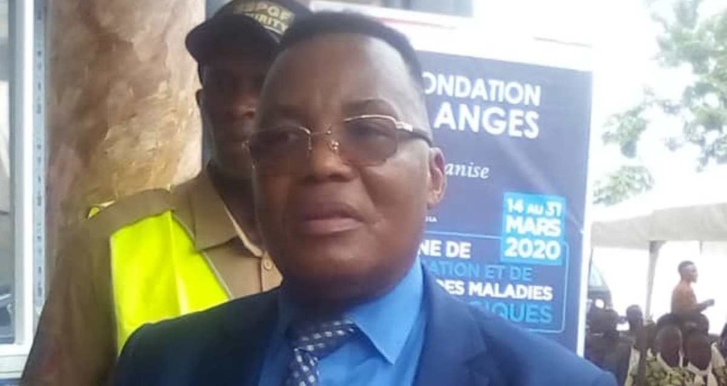 Le docteur Antoine Modia inaugure le nouveau bâtiment de la Clinique ...