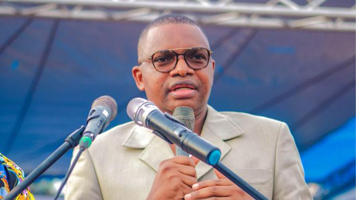 Alexis Kayembe, défenestré de la présidence par la taxe RAM et le ...