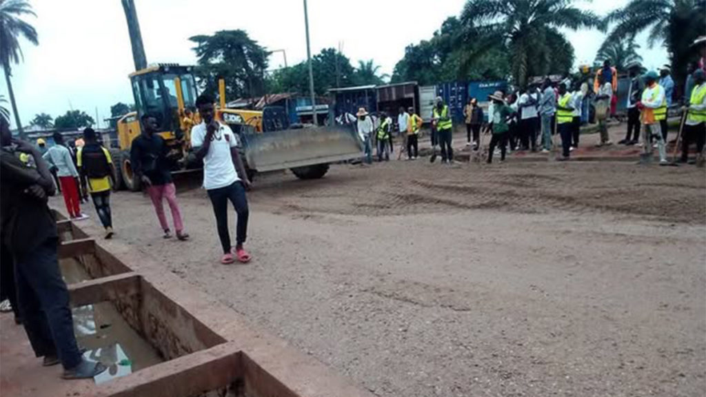 RDC : Deux travailleurs chinois de CREC 6 tués par un policier à Mwene ...